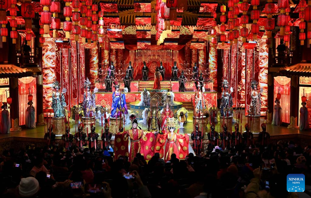 Tang Paradise shows life style of prosperous Tang Dynasty in Xi'an, NW ...