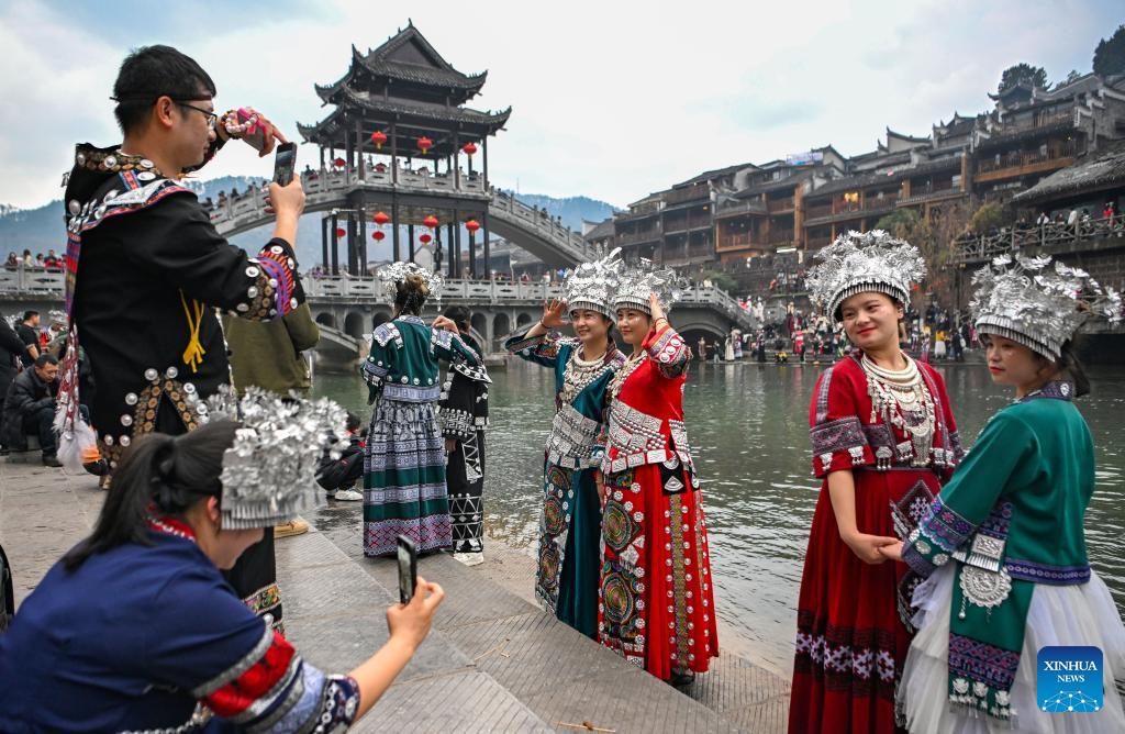 China Focus: Longer Spring Festival holiday sparks travel frenzy among ...